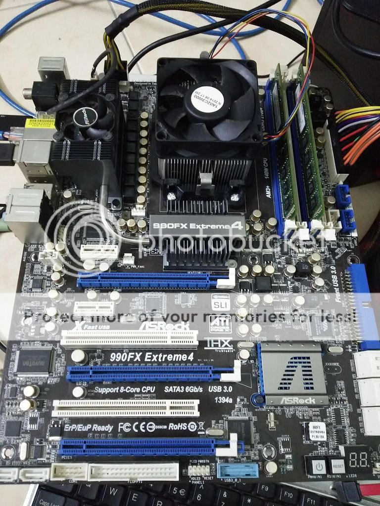 [WTS]AMD FX 4100 CPU with 990FX Motherboard
